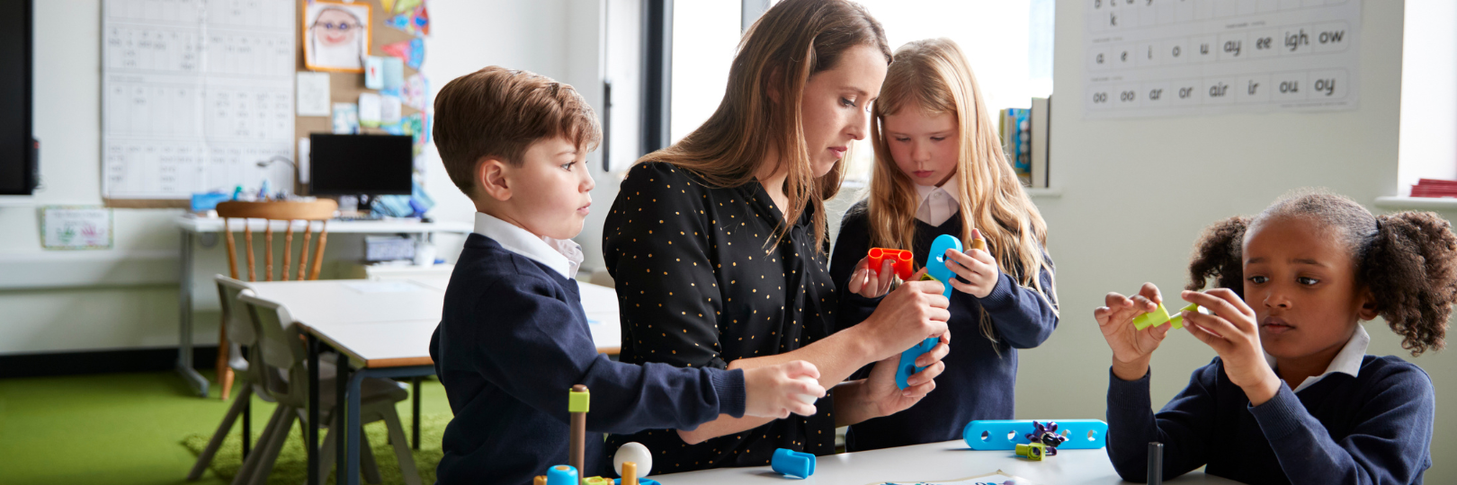 Blog - Teaching Assistant Job Responsibilities: Contributing to ...